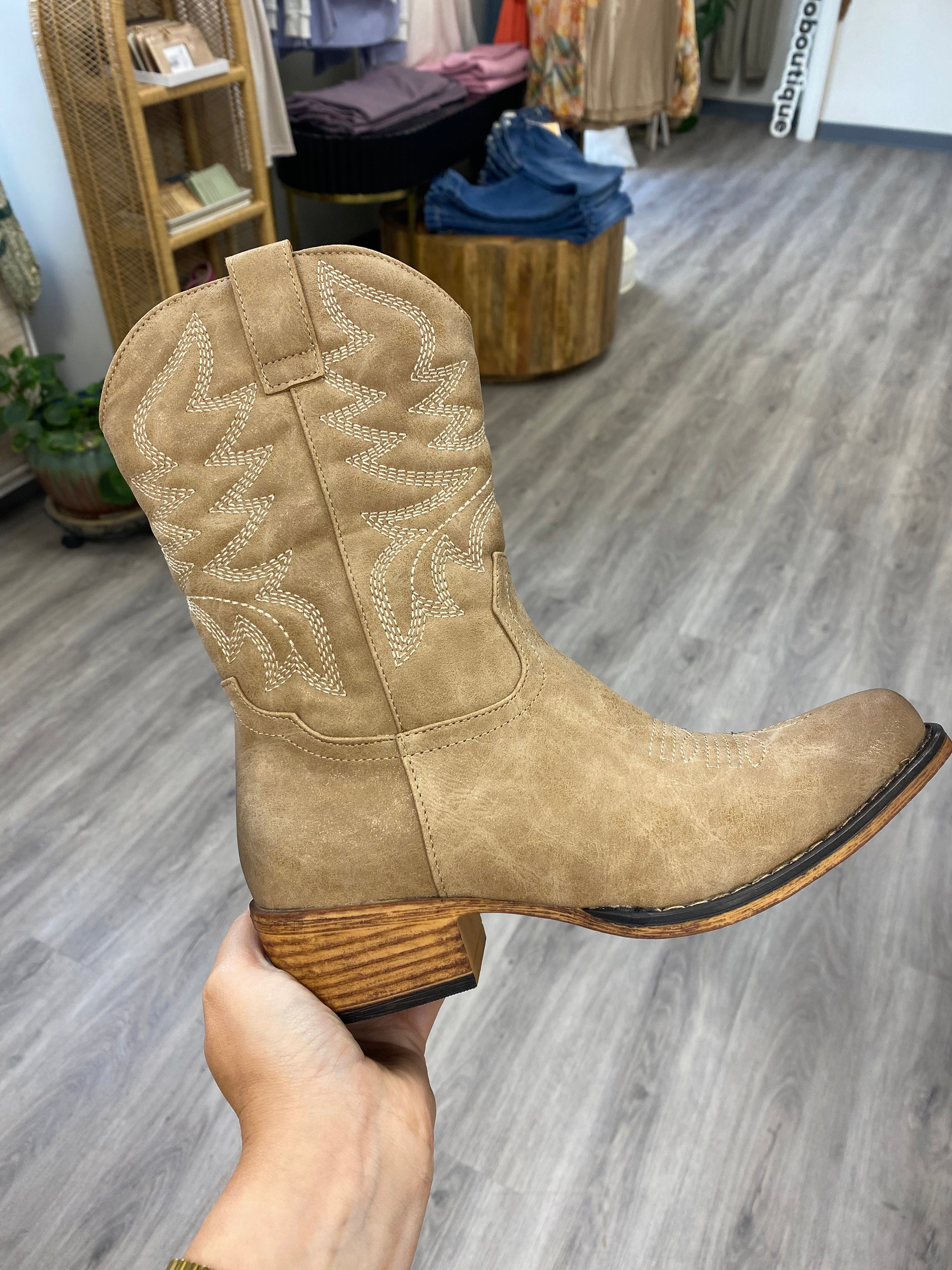 Amanda Cowgirl Booties – Piccolo Boutique LLC